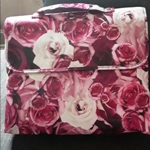 Bags | Makeup Bag | Poshmark